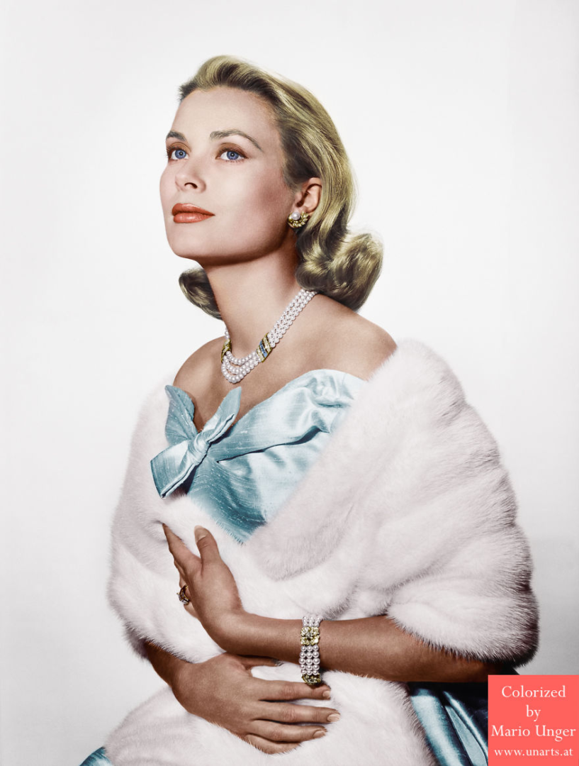 32 Beautifully Colored Photographs of Famous People
