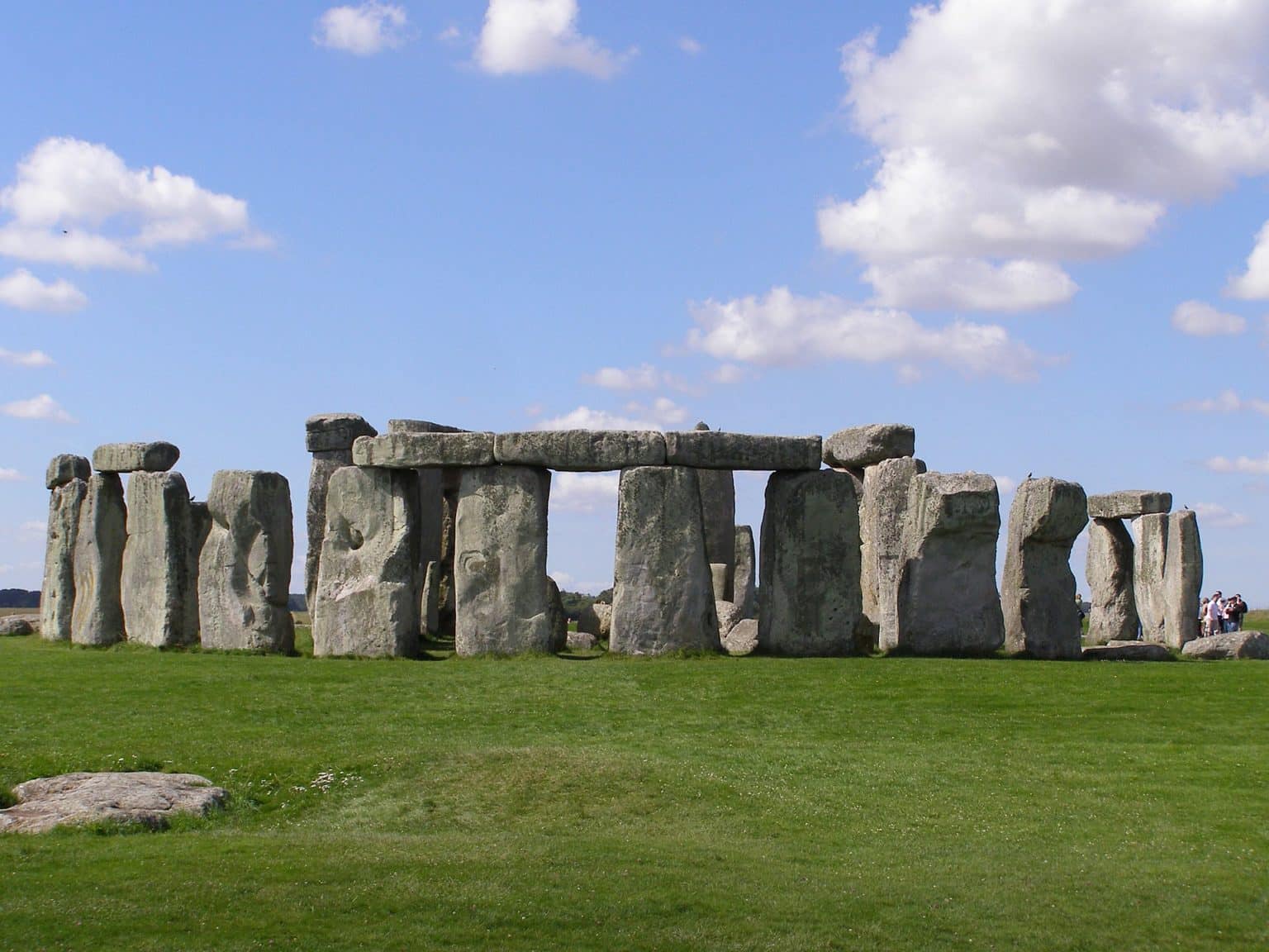 8 Mysterious Ancient Structures From Around the World