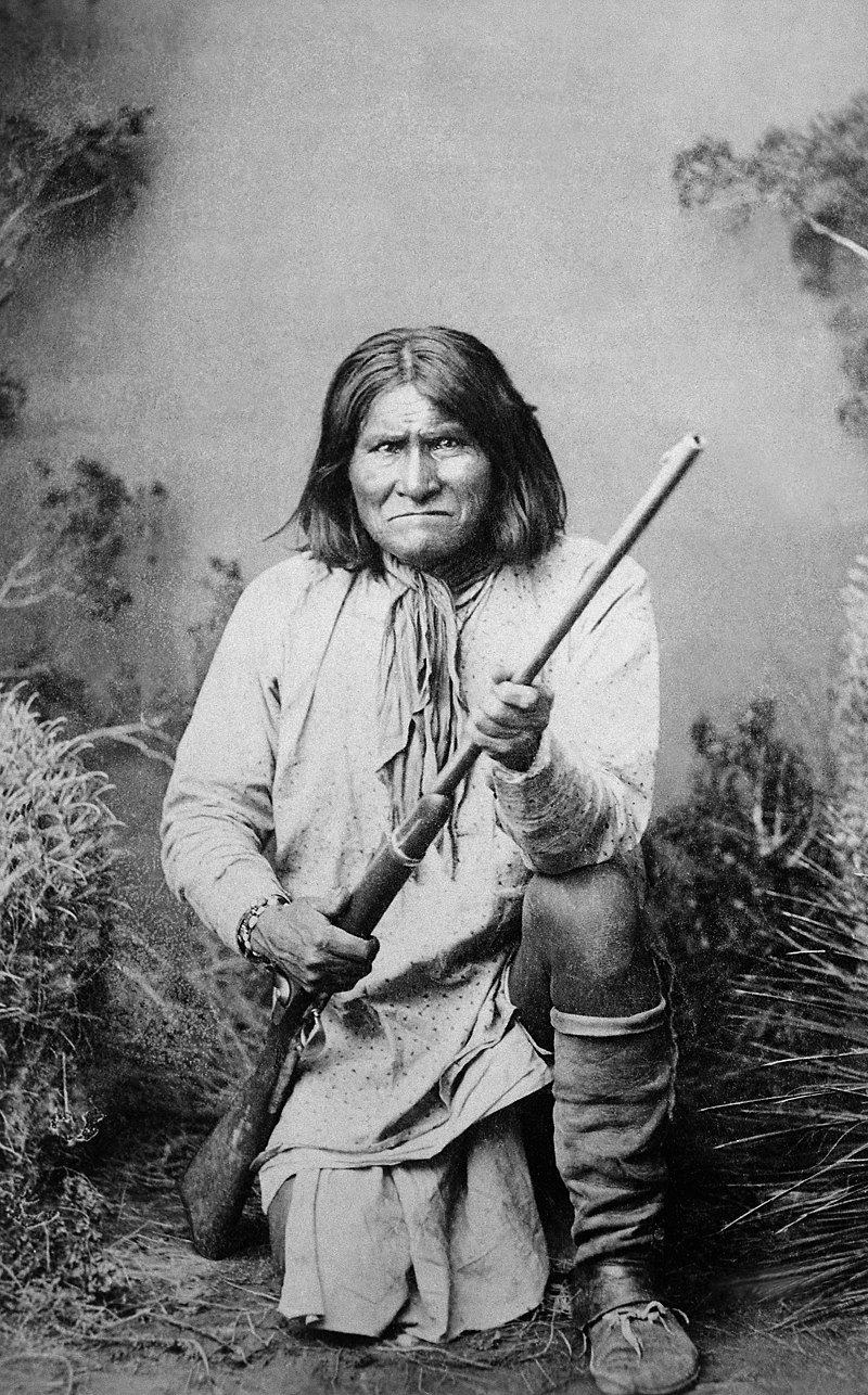 History of the Apache Indians