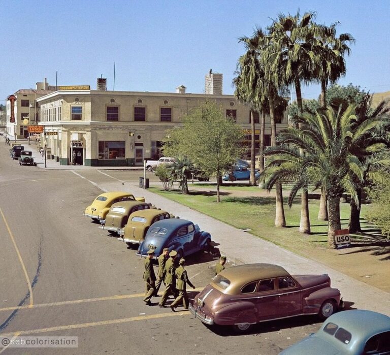 Colorized photos of the US in the 1940s - History Defined
