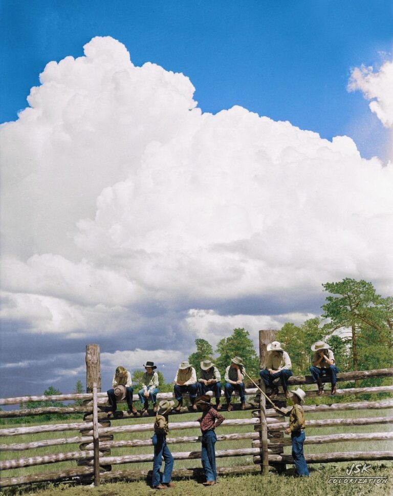 Amazing colorized photos that bring 1930s America to life