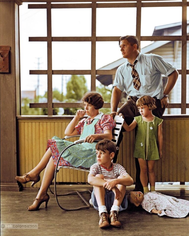 Amazing colorized photos that bring 1930s America to life