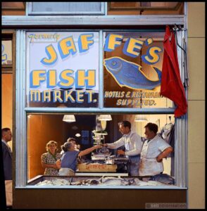 Colorized photos of the US in the 1940s - History Defined