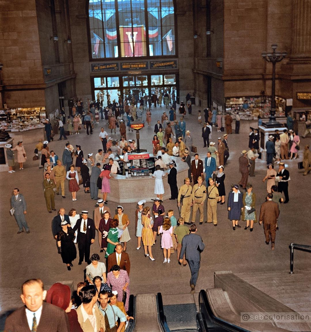 Colorized photos of the US in the 1940s - History Defined