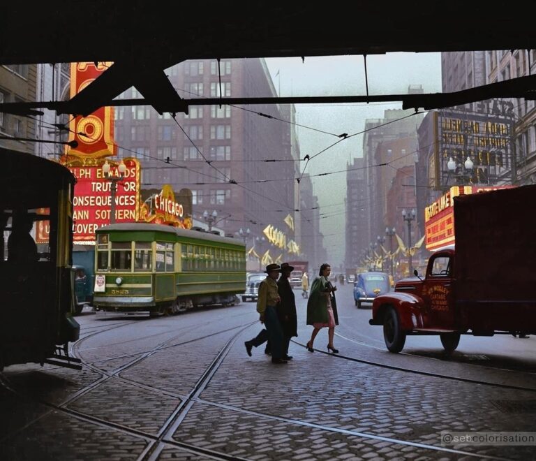 Colorized photos of the US in the 1940s - History Defined