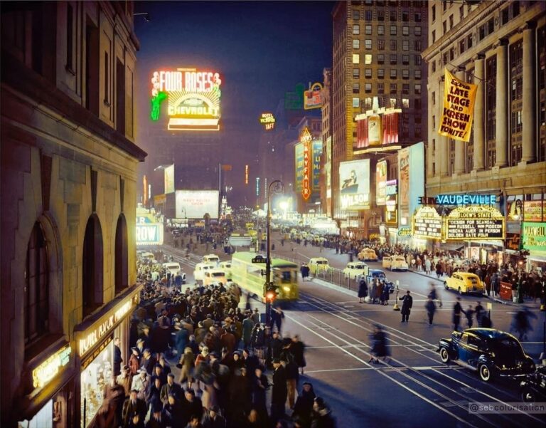 Colorized photos of the US in the 1940s - History Defined