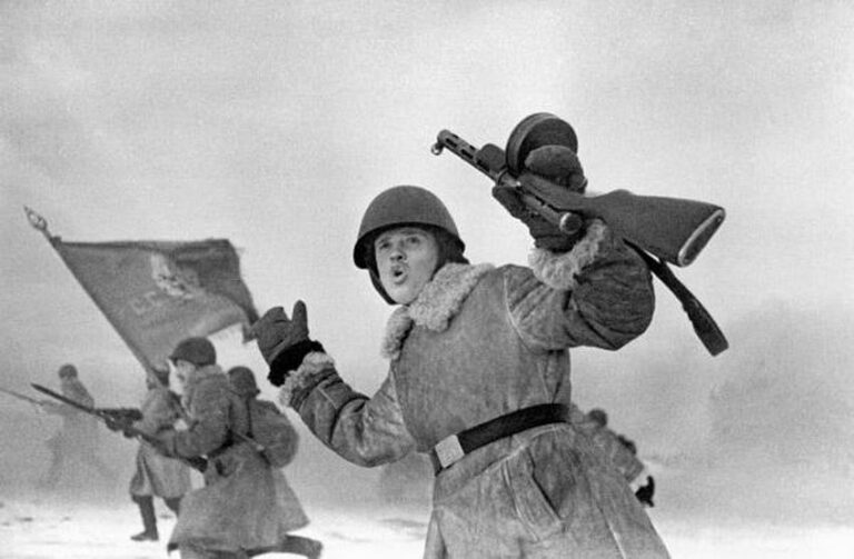 The Images That Shaped History: Iconic Photos of WW2