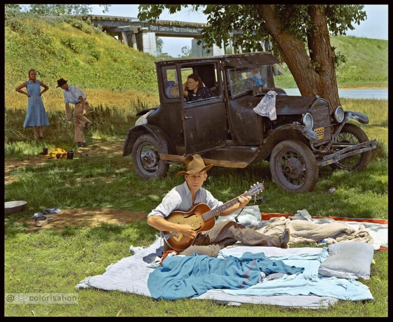 Amazing colorized photos that bring 1930s America to life