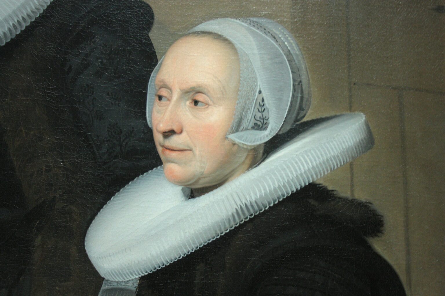 Ruff Collars: The Fashion Statement of Elizabethan England