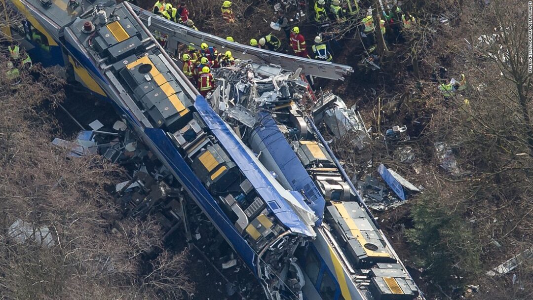 6 of the worst train derailments in history