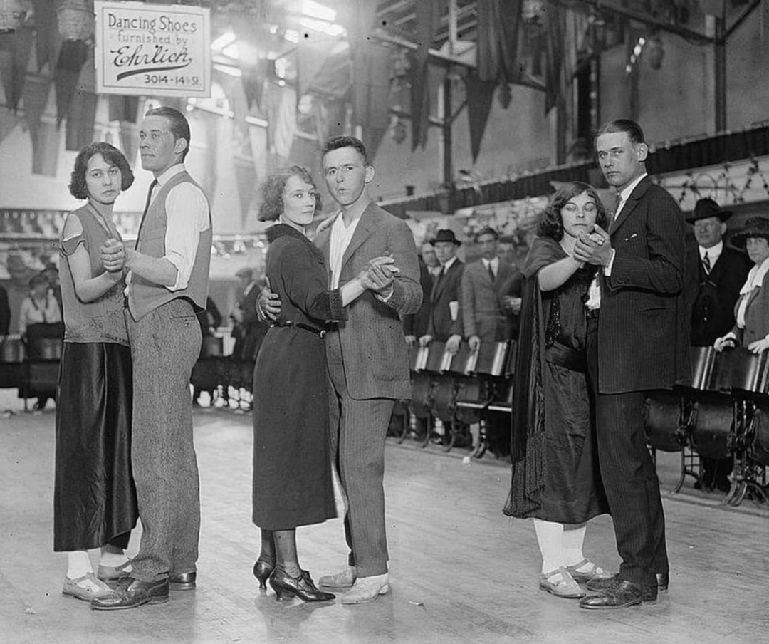 What Did Daily American Life in the 1920s Look Like?