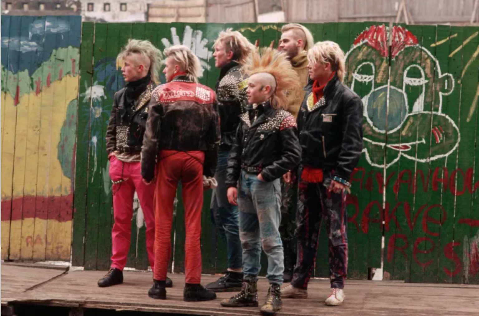 Legendary Photos of the Most Iconic 80s Fashion Trends