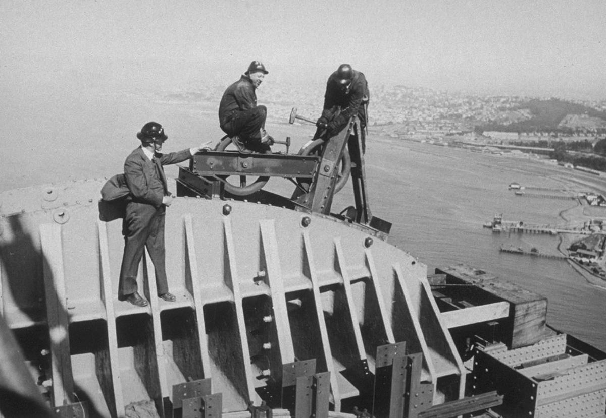 Photos of the Building of the Golden Gate Bridge