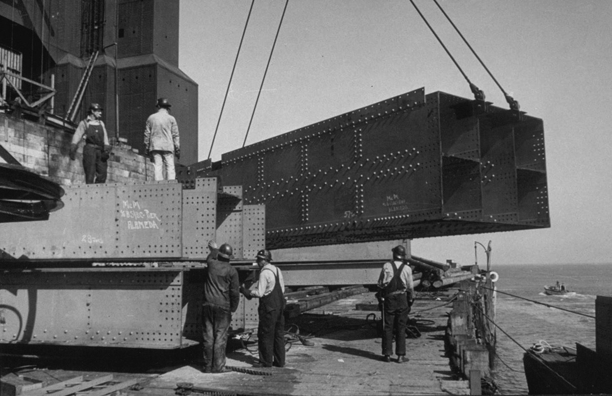 Photos of the Building of the Golden Gate Bridge