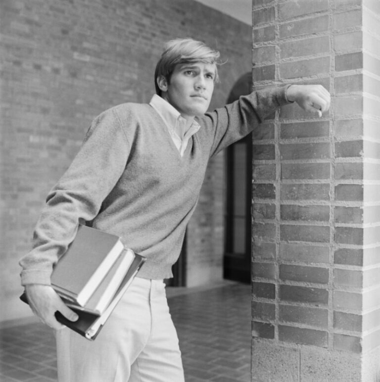 Beautiful Photos of the Most Stylish 1960s Fashion Trends