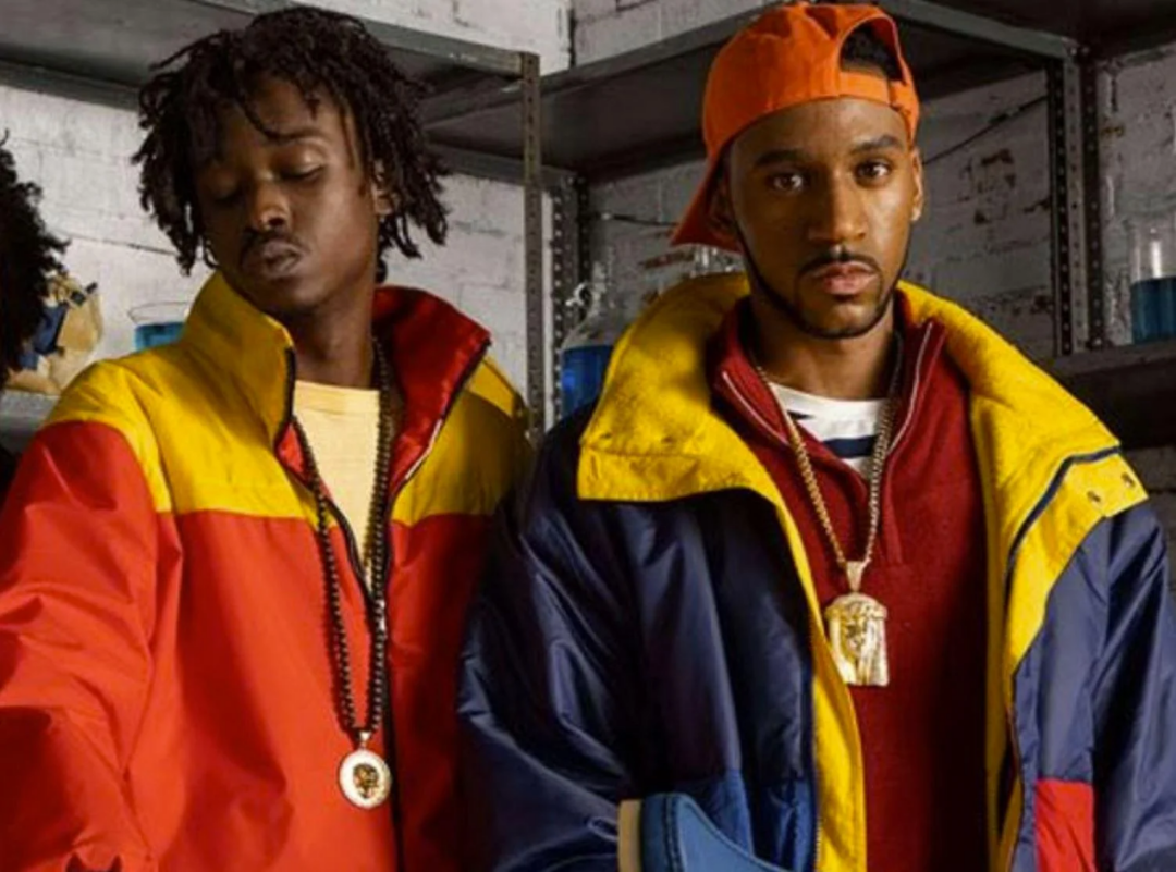 Are the 90s Back? Photos of Popular 90s Fashion Trends