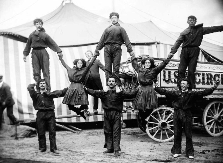 50 Unique Photographs of the Wild Days of the Circus